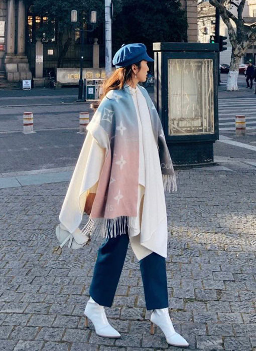 Louis Vuitton Reykjavik Gradient Scarf S00 M70868